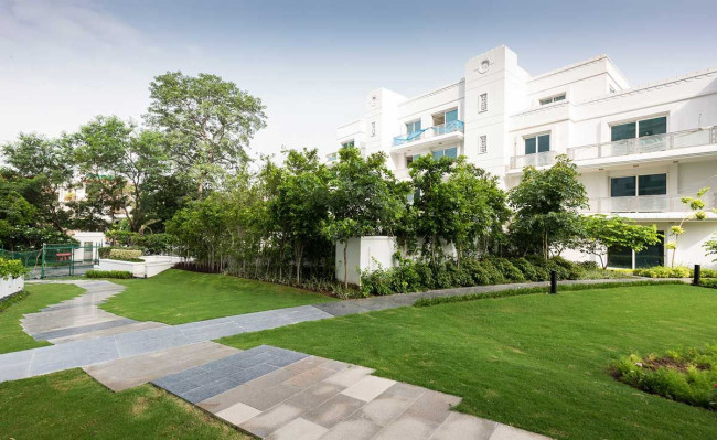 DLF Kings Court in Greater Kailash Enclave II, Delhi by DLF Centre ...