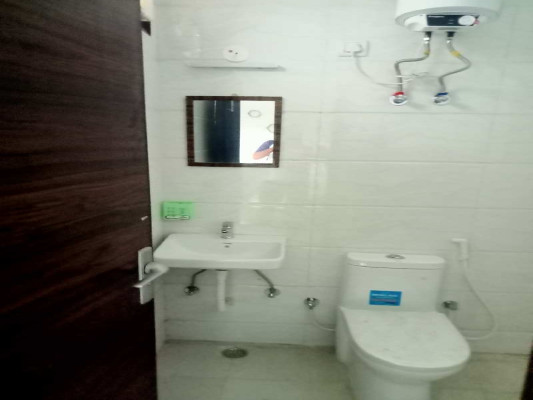 Pari Residency in Sector 7 Dwarka, Delhi - RealEstateIndia.Com