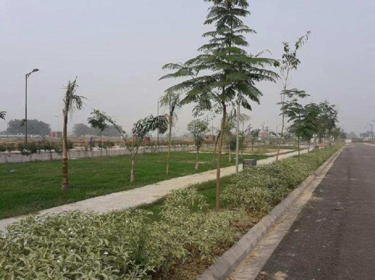 Dlf Garden City in Raibareli Road, Lucknow by DLF Centre ...