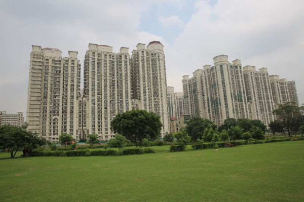 Dlf Midtown in Shivaji Marg, Delhi by DLF Centre - RealEstateIndia.Com