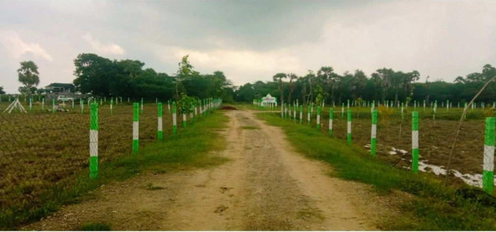 Manvasanai Pannai Nilam in Madhurandagam, Chennai - RealEstateIndia.Com