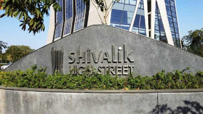Shivalik High Street in Vastrapur, Ahmedabad by Shivalik Group ...