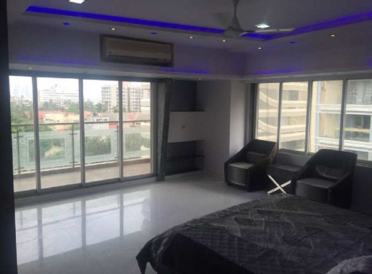 Almeida Park in Bandra West, Mumbai - RealEstateIndia.Com
