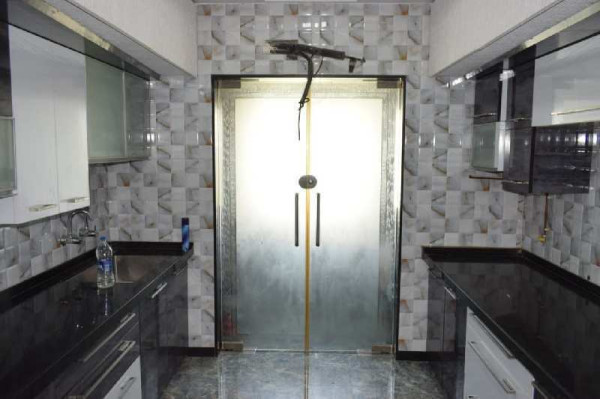 Almeida Park in Bandra West, Mumbai - RealEstateIndia.Com