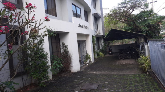 Shanthi Nilayam in Panampilly Nagar, Ernakulam by No Project Builder ...
